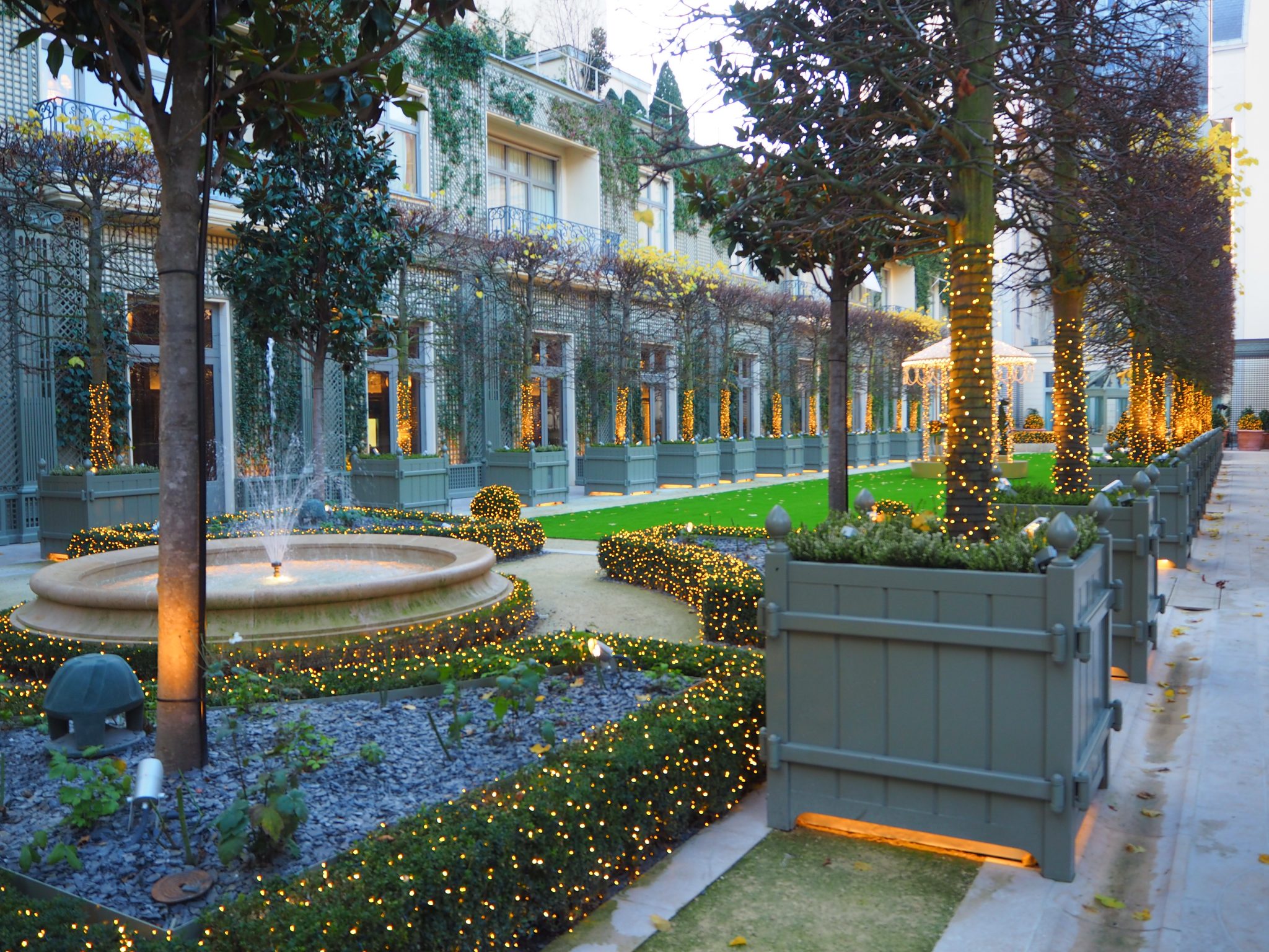 French Afternoon Tea at The Ritz Paris - Review (English/Anglais)