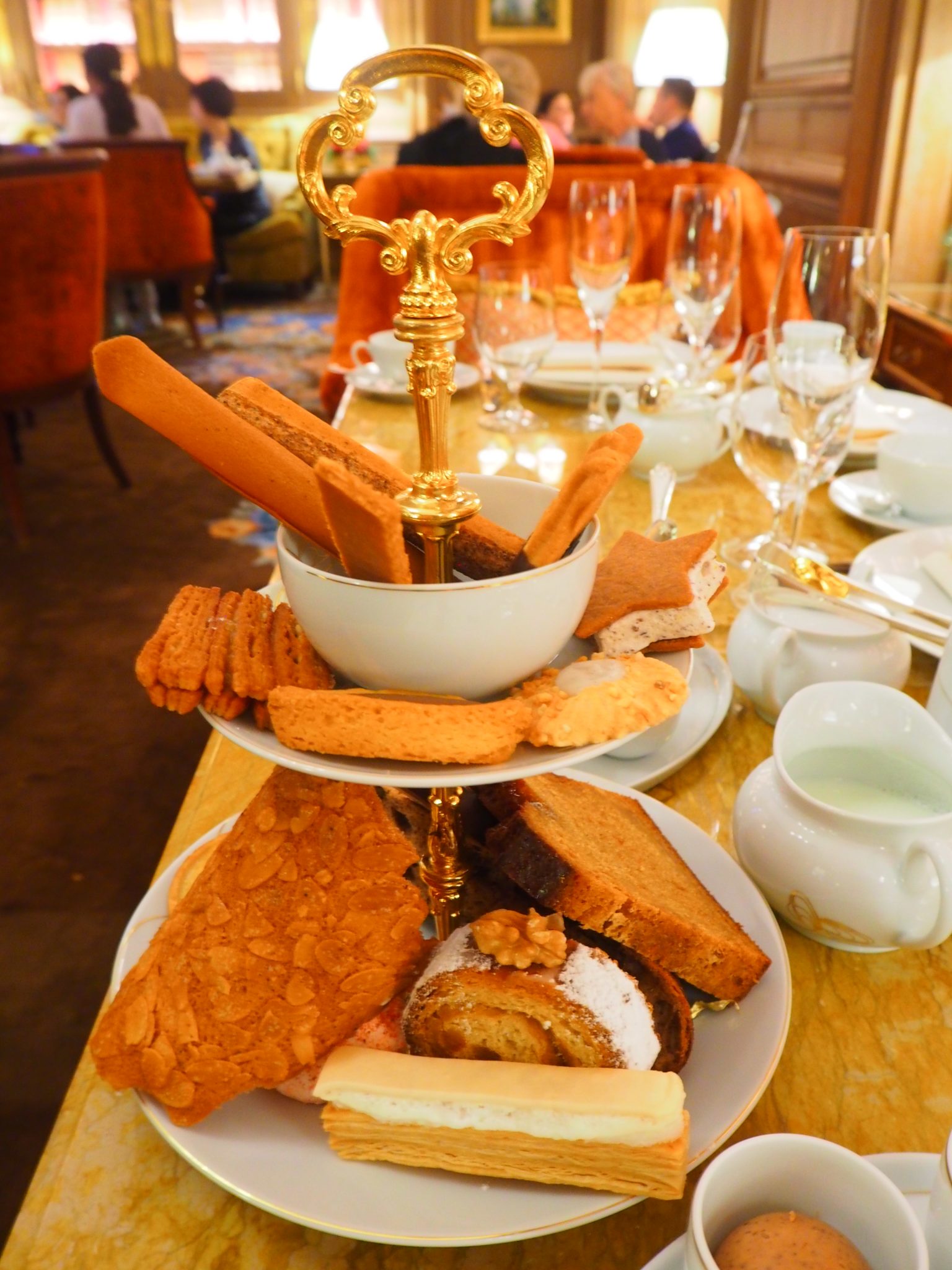 French Afternoon Tea at The Ritz Paris - Review (English/Anglais)