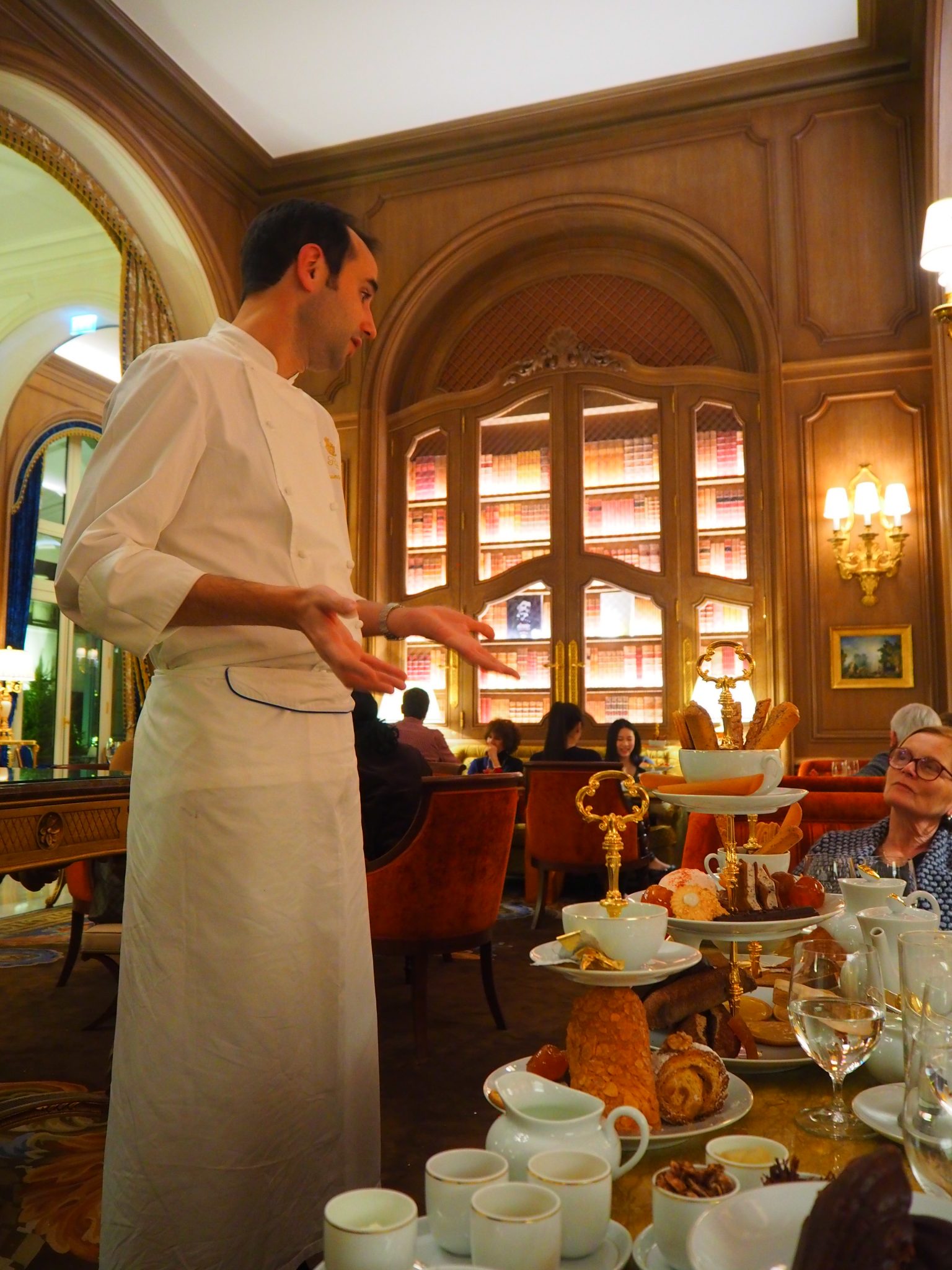 French Afternoon Tea at The Ritz Paris - Review (English/Anglais)