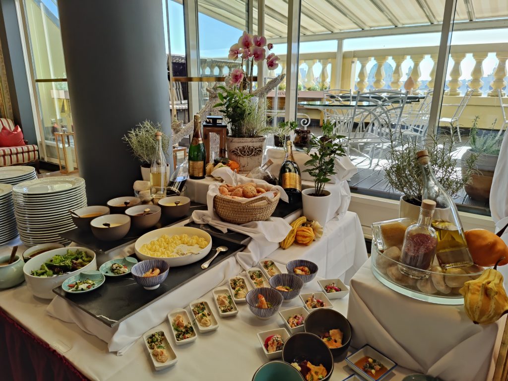 East meets West brunch at the Grand Hotel Vienna - Review 2023