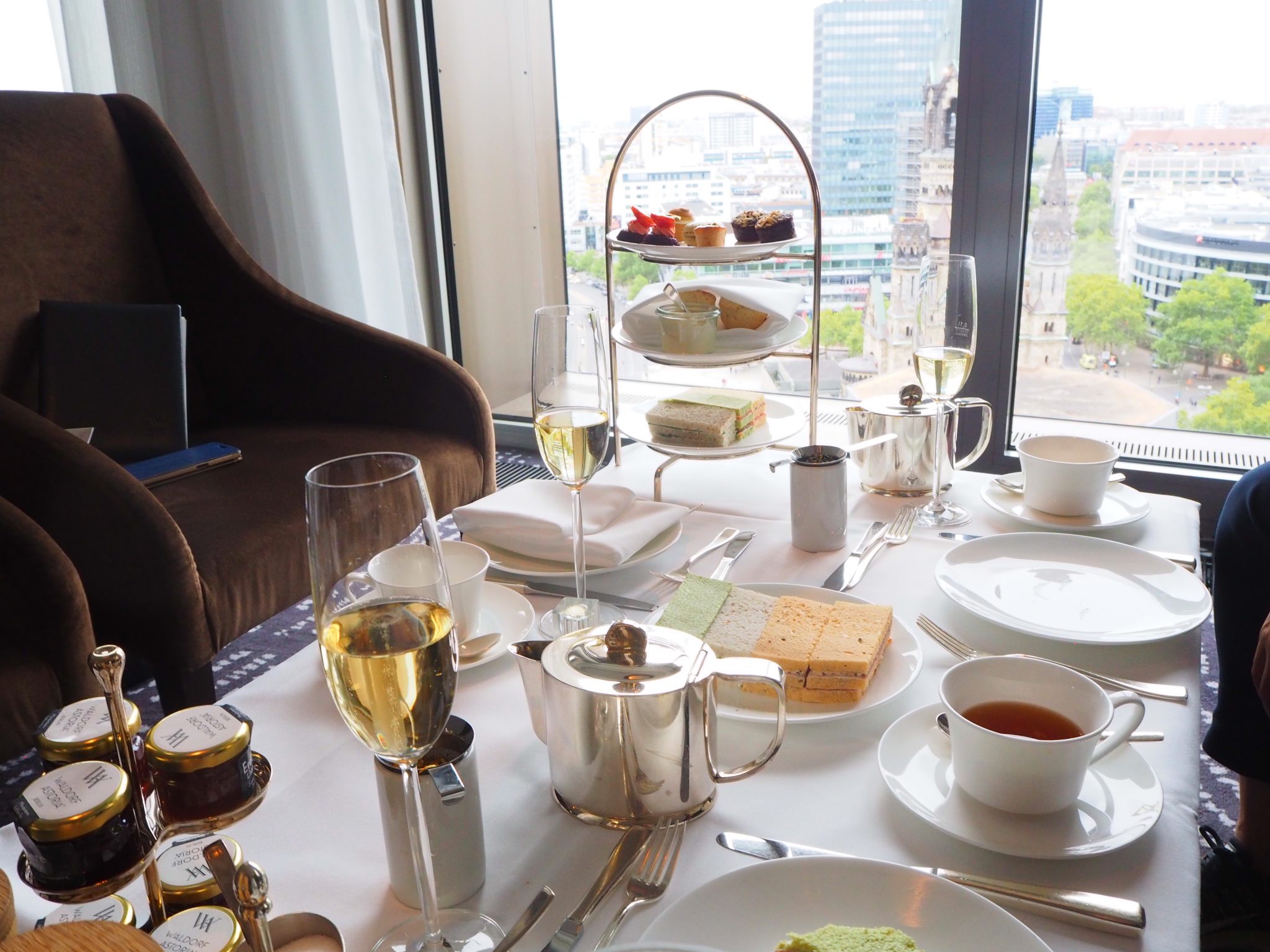 Afternoon Tea with a view at the Waldorf Astoria Berlin – Review 2018